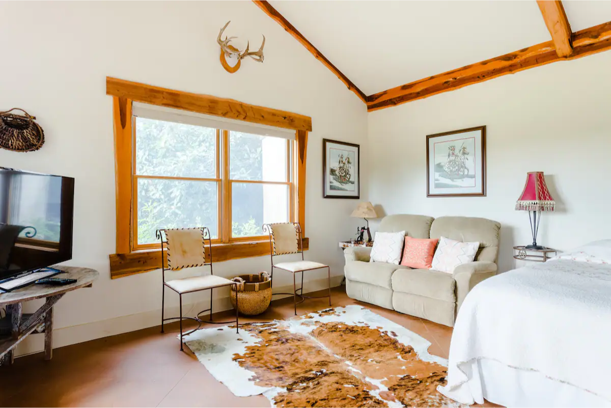 Lodging Spaces in Austin — Hudson Bend Ranch