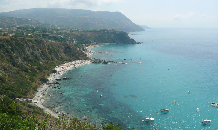 Best Beaches in Southern Italy (2025 Travel Guide) — Irpinia Escapes