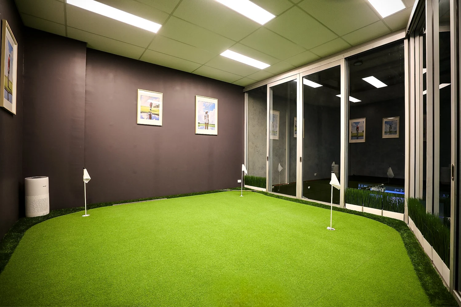 Sarah Oh Golf Studio | Book Your Golf Session Today