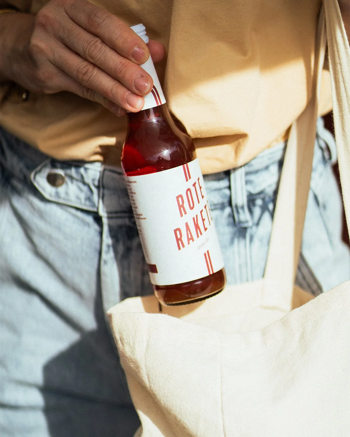 Rote Rakete — Cascara Eistee