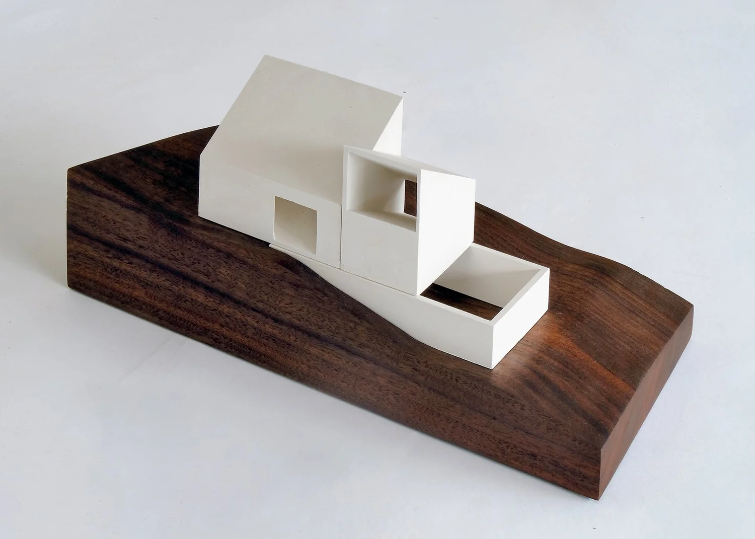 Tonal House — Observation Studio