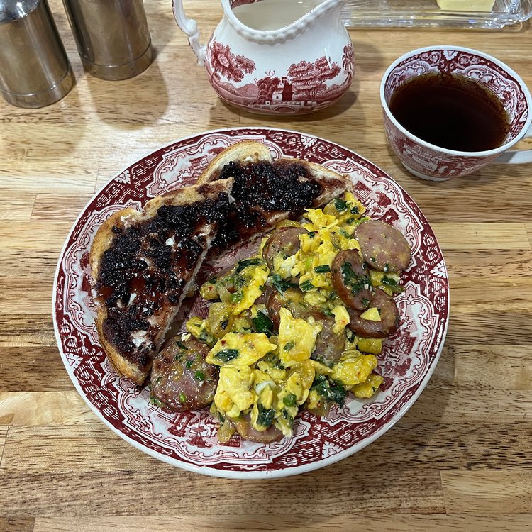 The Foodist: Sausage, Thunder Jack Cheese, and Mango Scrambled Eggs ...