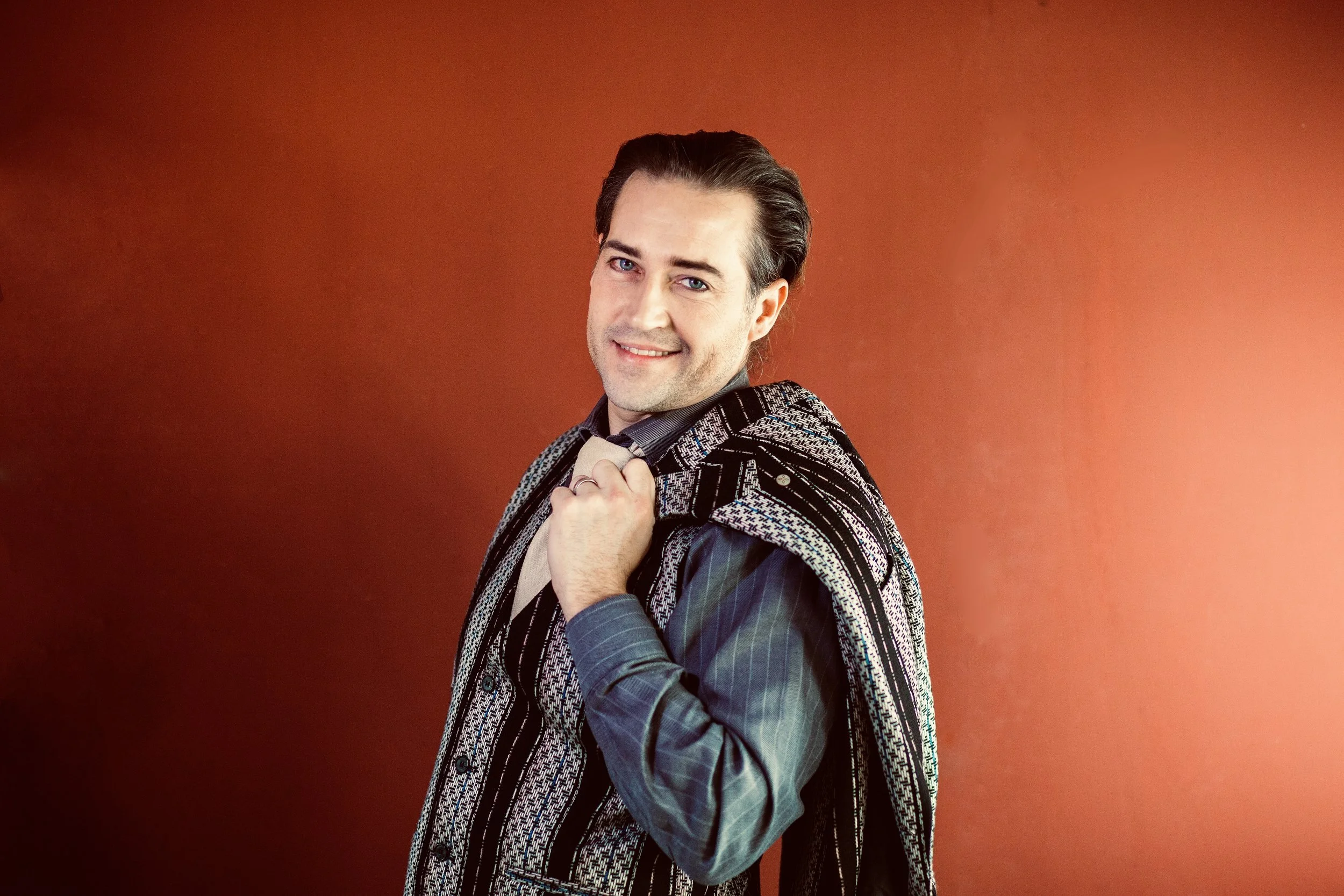 Team 1 — Ganz Paris träumt von der Liebe