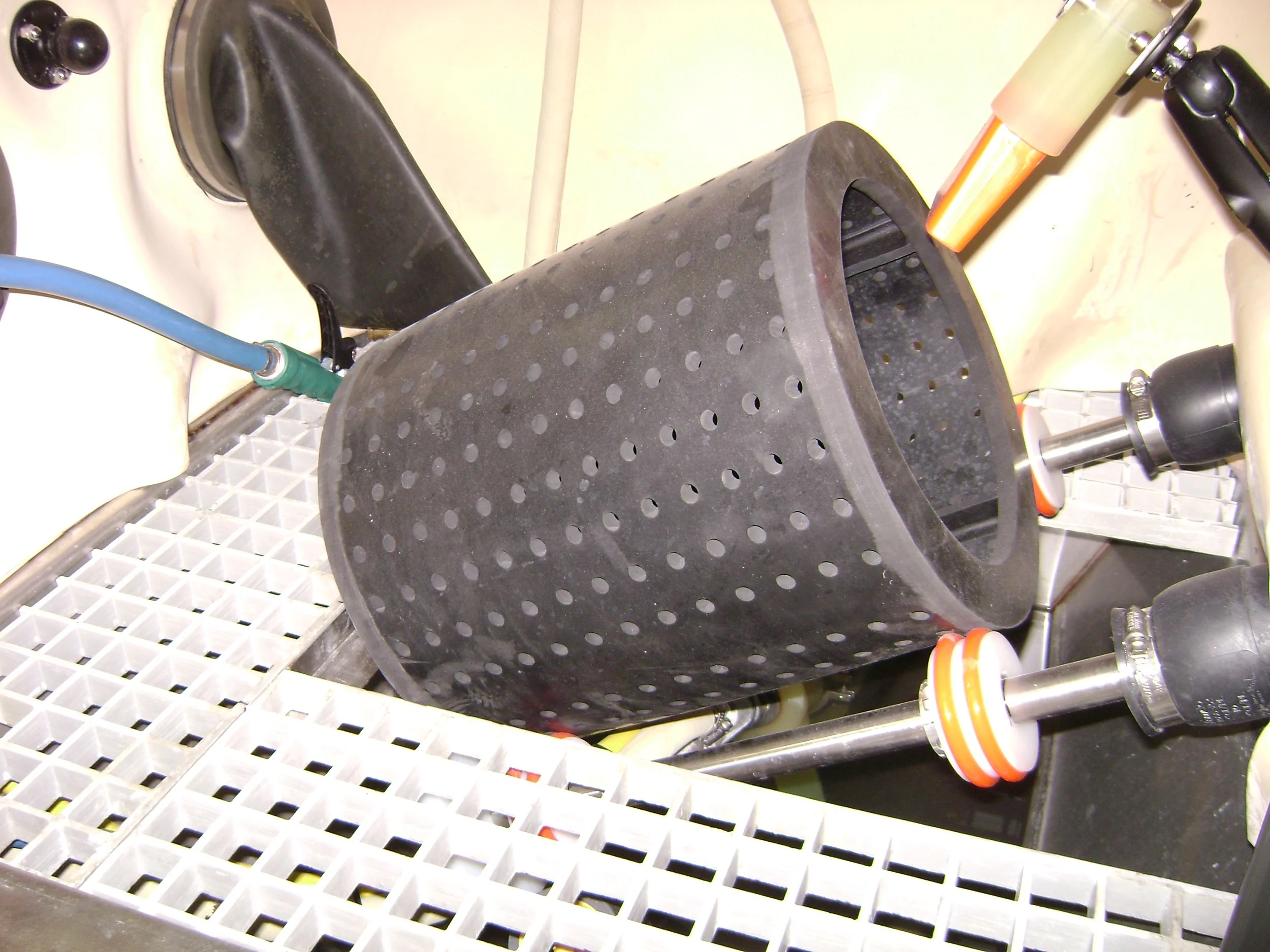 Wet Technologies | Manual Vapor Blasting Cabinet Barrel Options
