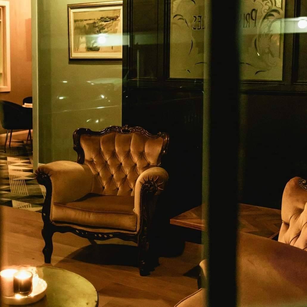 SPARE Restaurant Lounge & Bar