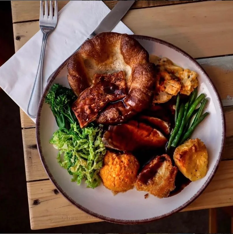 Contact — THE RED LION, EVENLEY