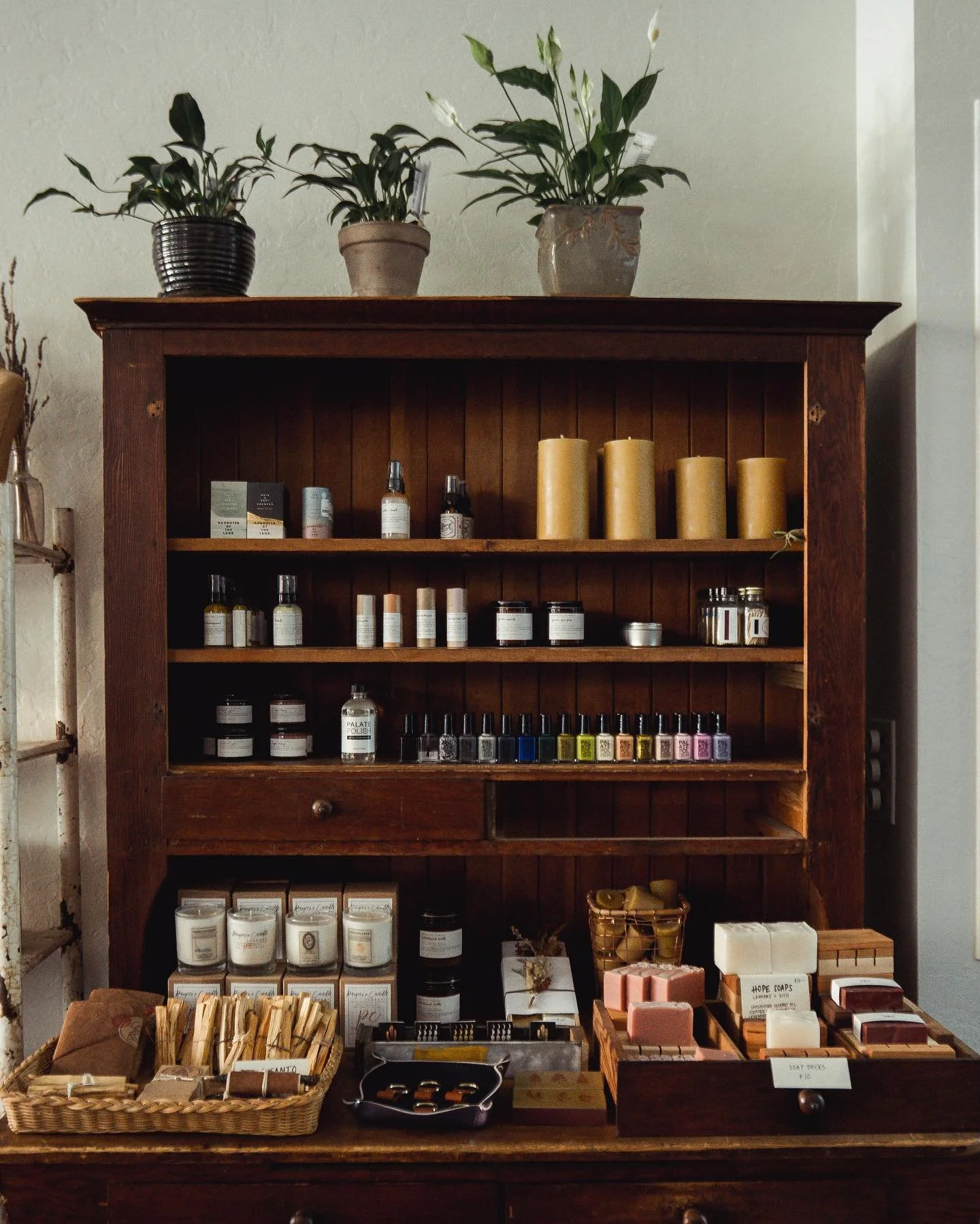 About Azalea | Handpicked Goods & Pre-Loved Treasures — Azalea