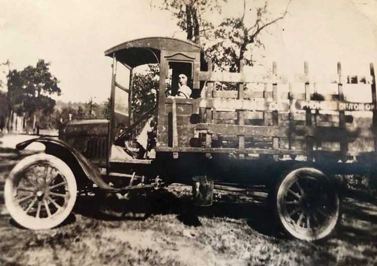 About — City of Oilton