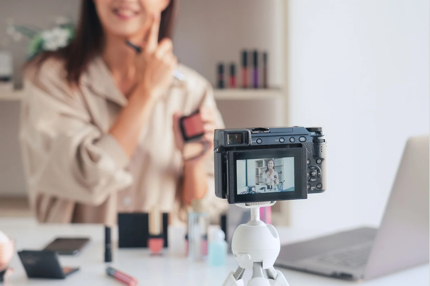 TOP 5 des Meilleures Caméras Vlog en 2025: Le Guide Ultime! 📷