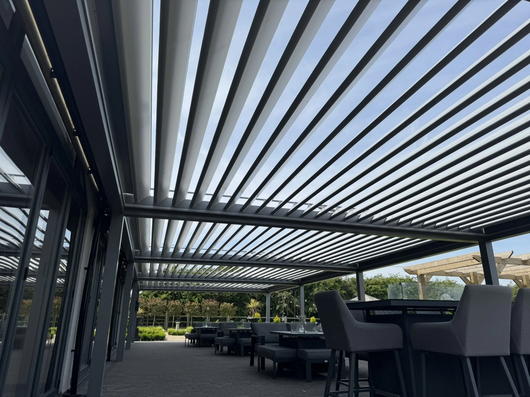 Retractable Canopies UK - Louvered Canopies UK