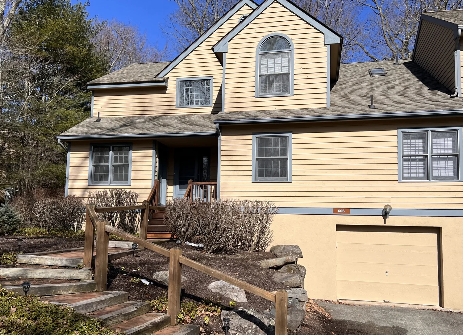 BuckHillFallsRentals.com