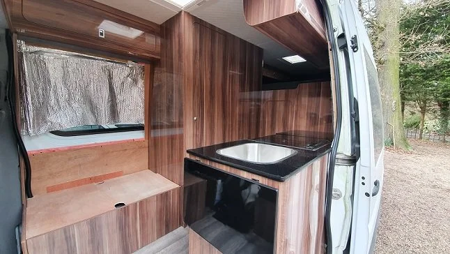 Race Van Layouts | Discover Your Ideal Race Van Layouts — Customize ...