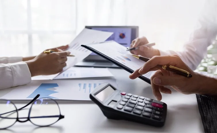 LLC vs Corporation Payroll Rules: How To Pay Yourself | Therapeutic Tax ...