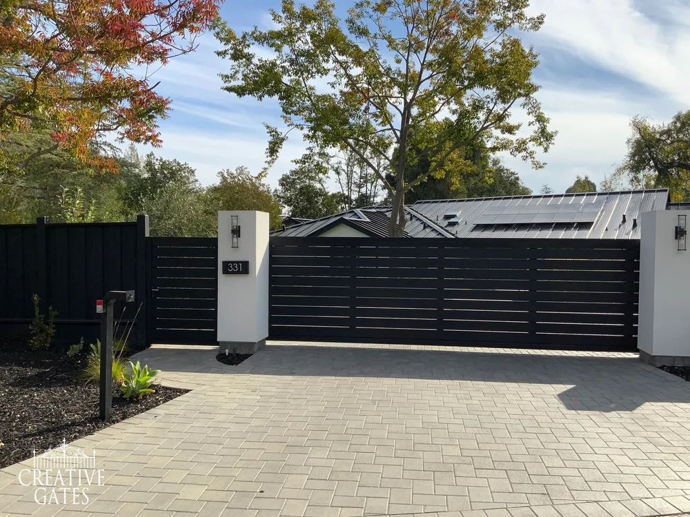 CANTILEVER GATES — CREATIVE GATES