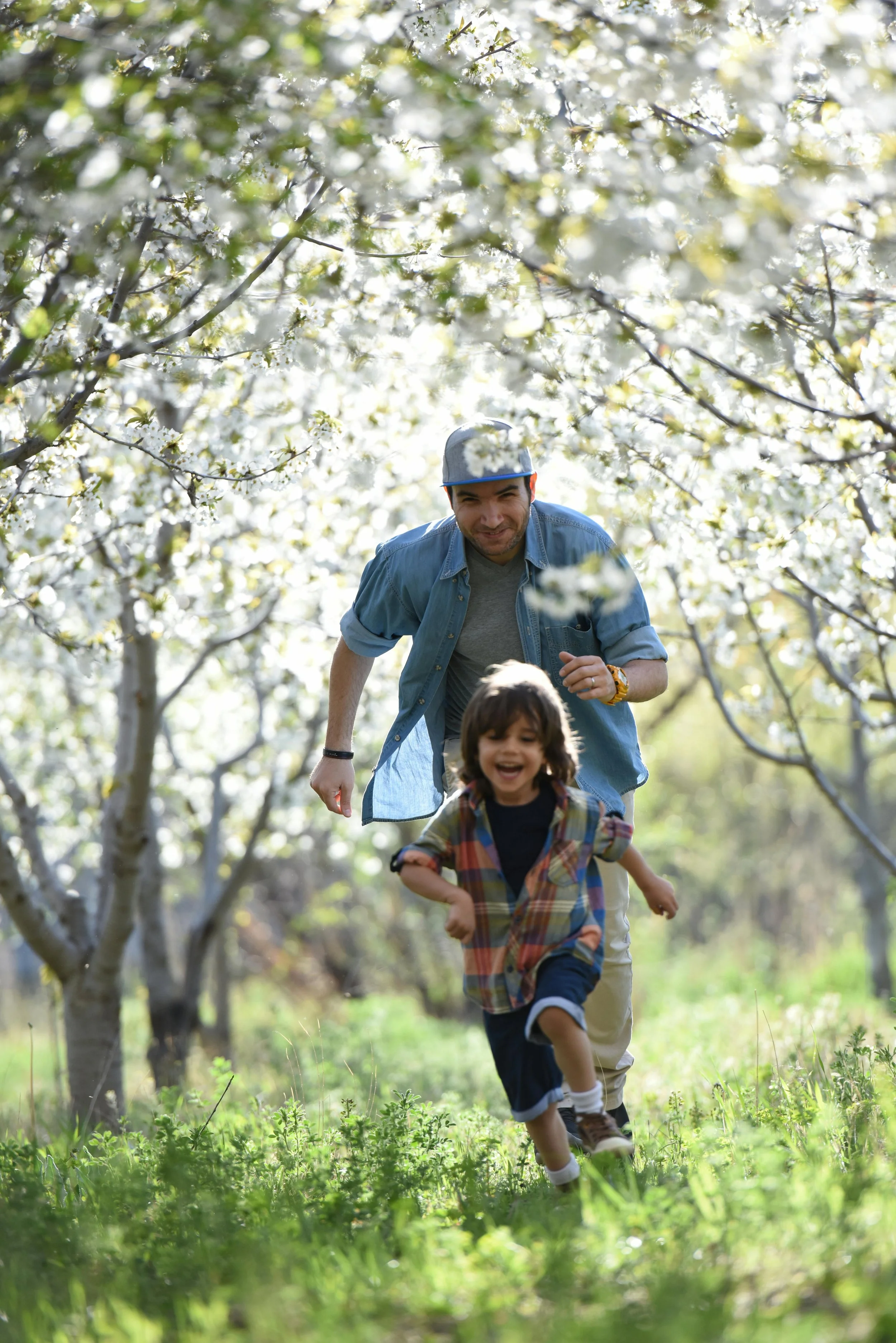 Ditch the Denim: Your Ultimate Guide to Spring Family Photo Style That ...
