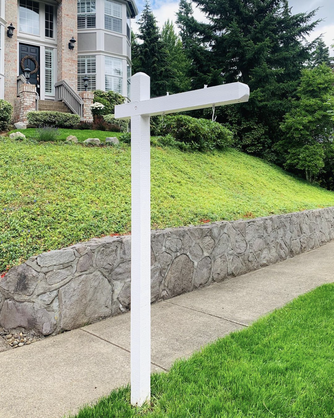 NW REALTY SIGN