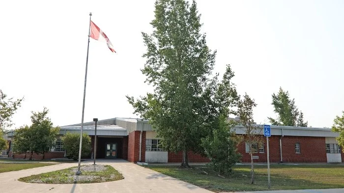 Oak Bluff Manitoba Homes — The Queen Team