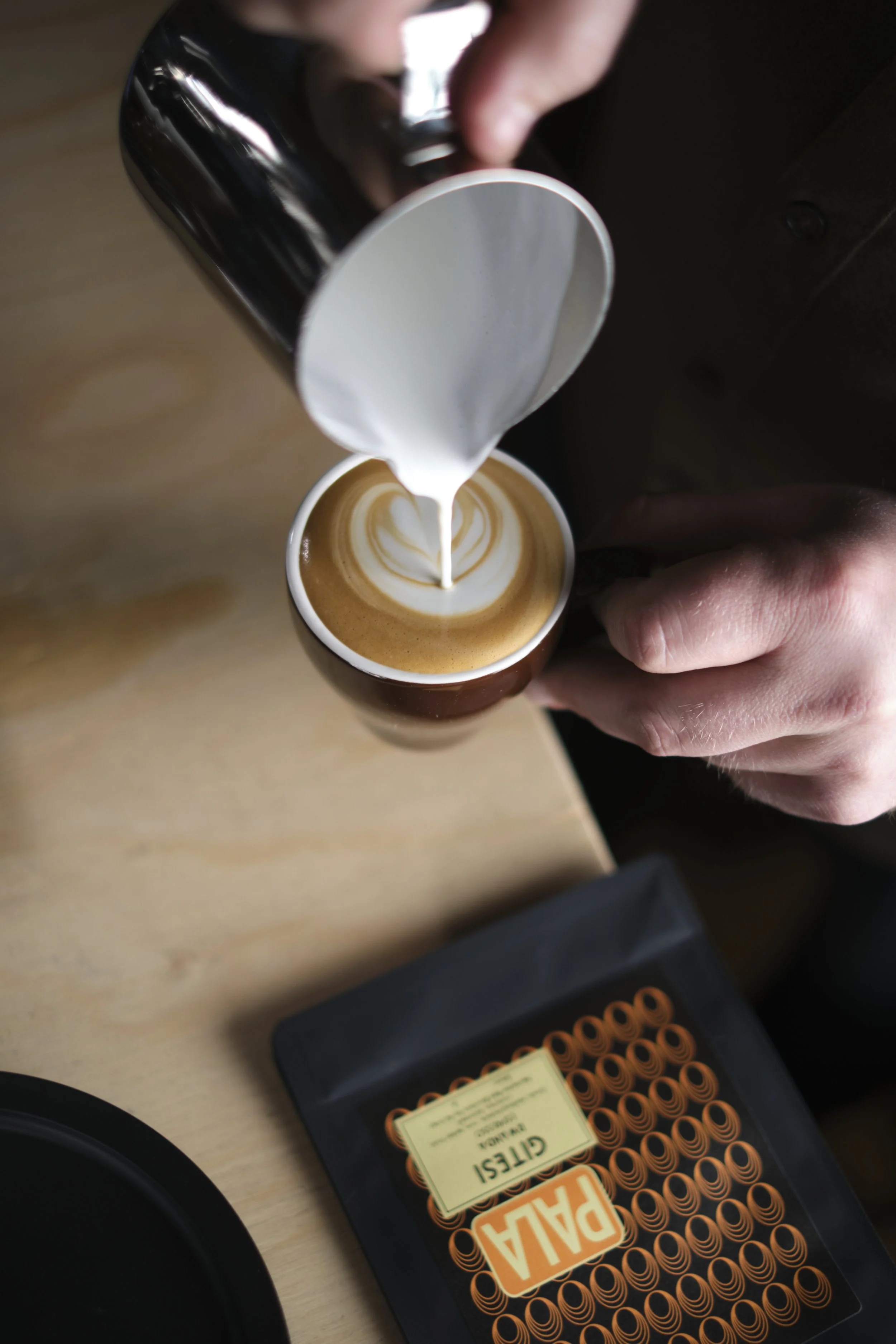 🎓 Kaffekurs: Vi lærer deg å brygge svart kaffe, espresso og steame ...