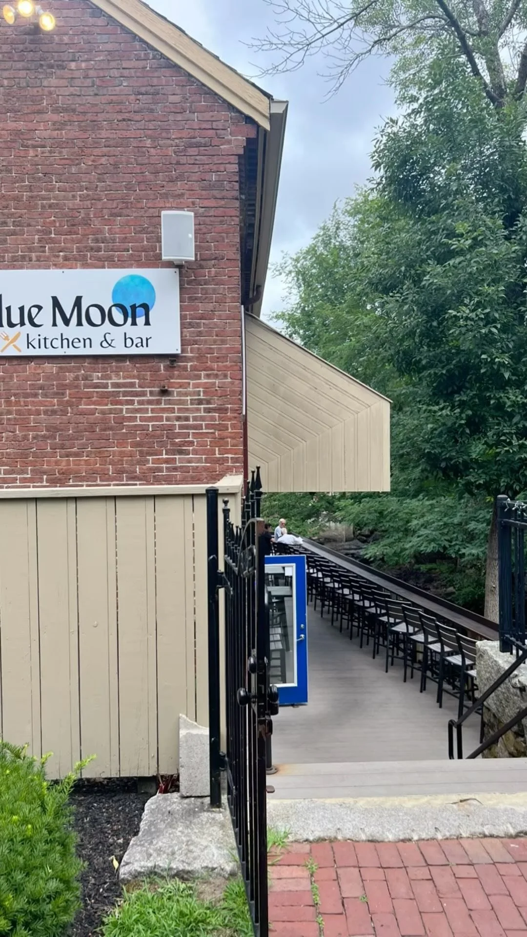 Blue Moon Kitchen & Bar