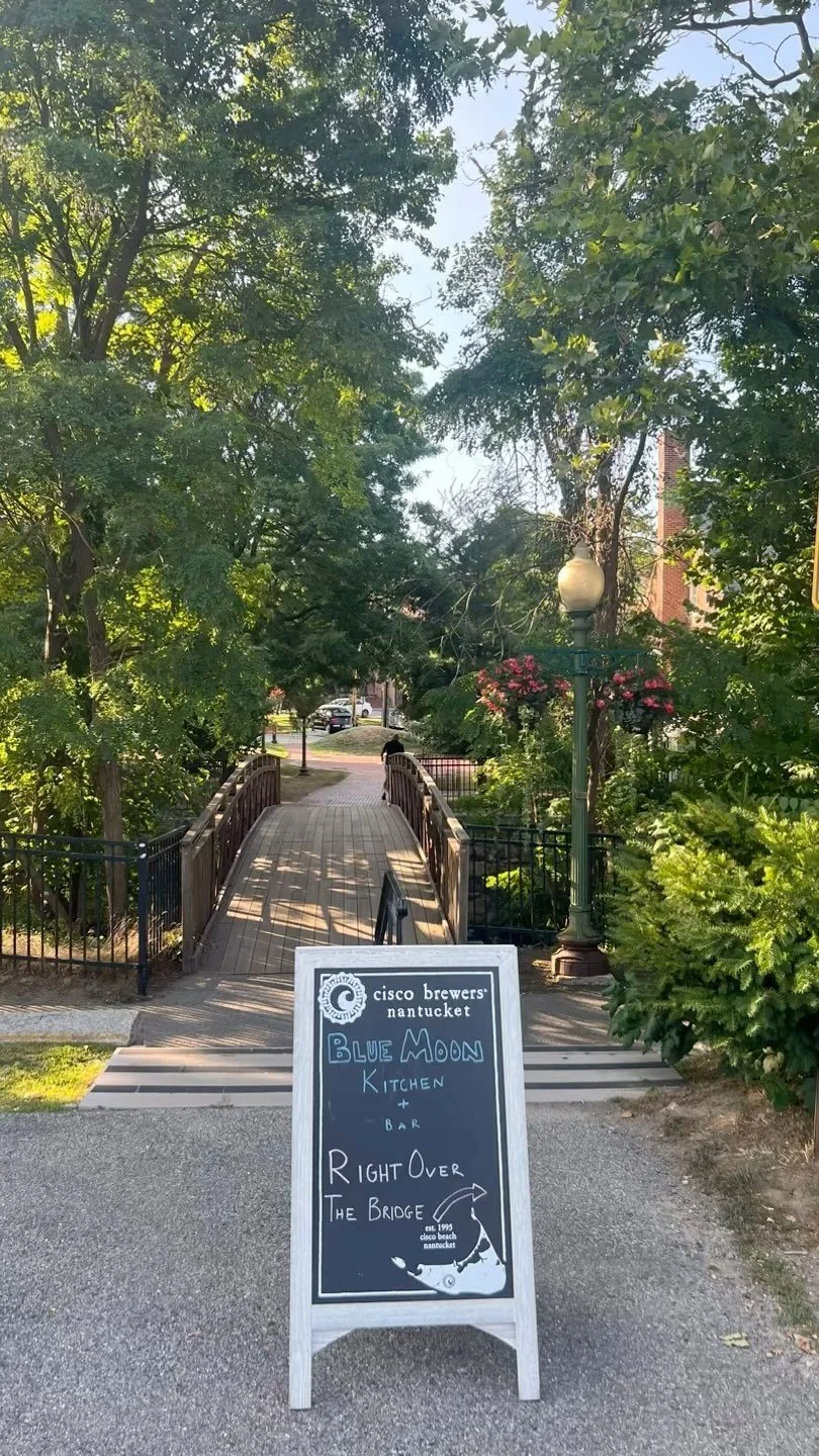 Blue Moon Kitchen & Bar