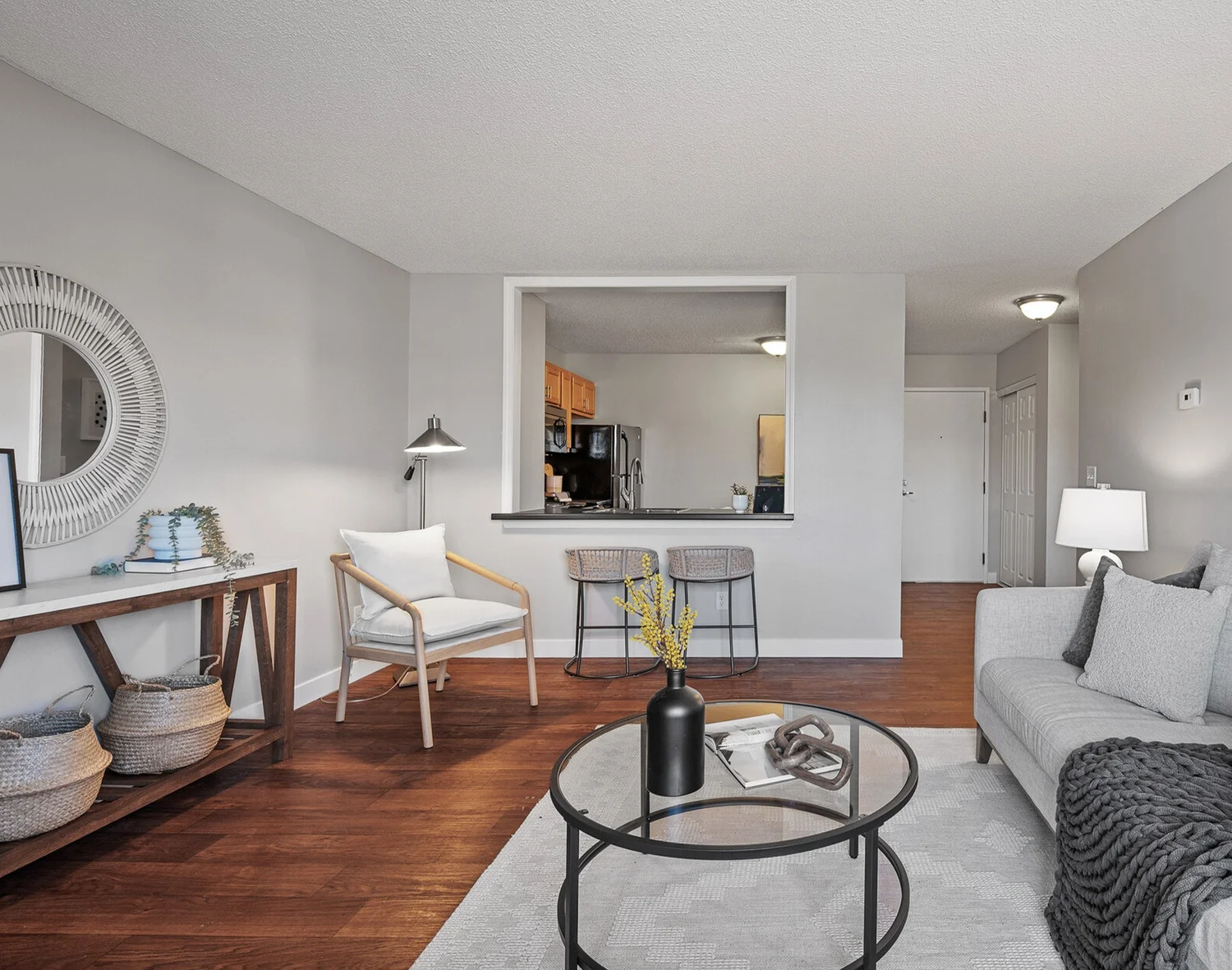 Apartments — Lexington Hills Apartments