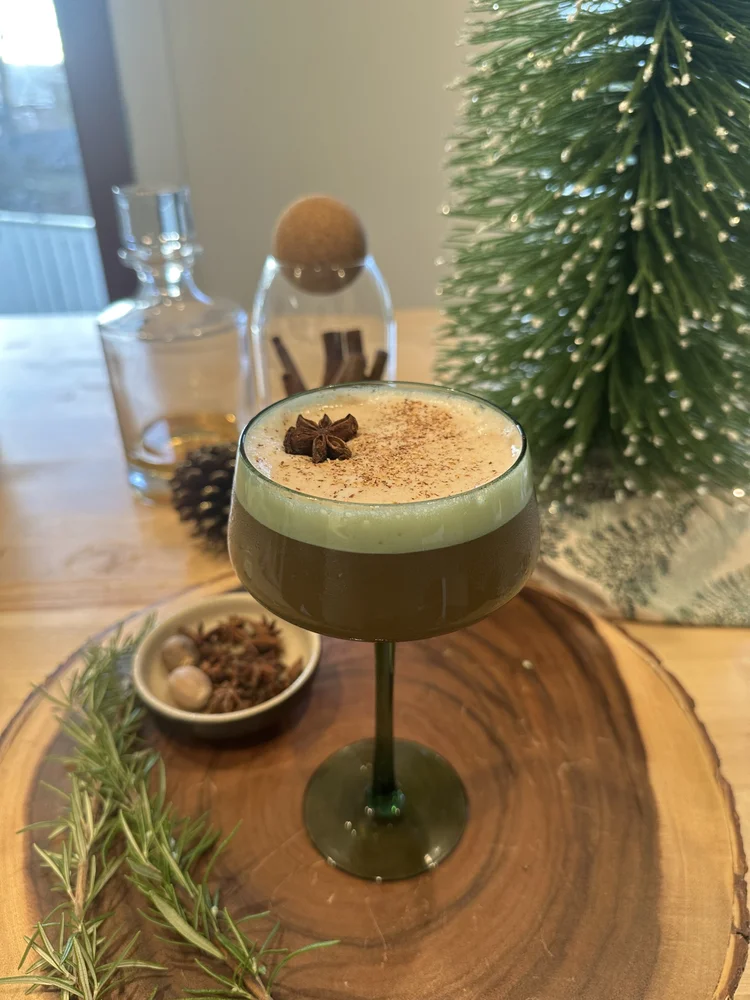 CHRISTMAS COCKTAIL | GINGERBREAD WHISKEY SOUR — JAYNE DOUGLAS DESIGN
