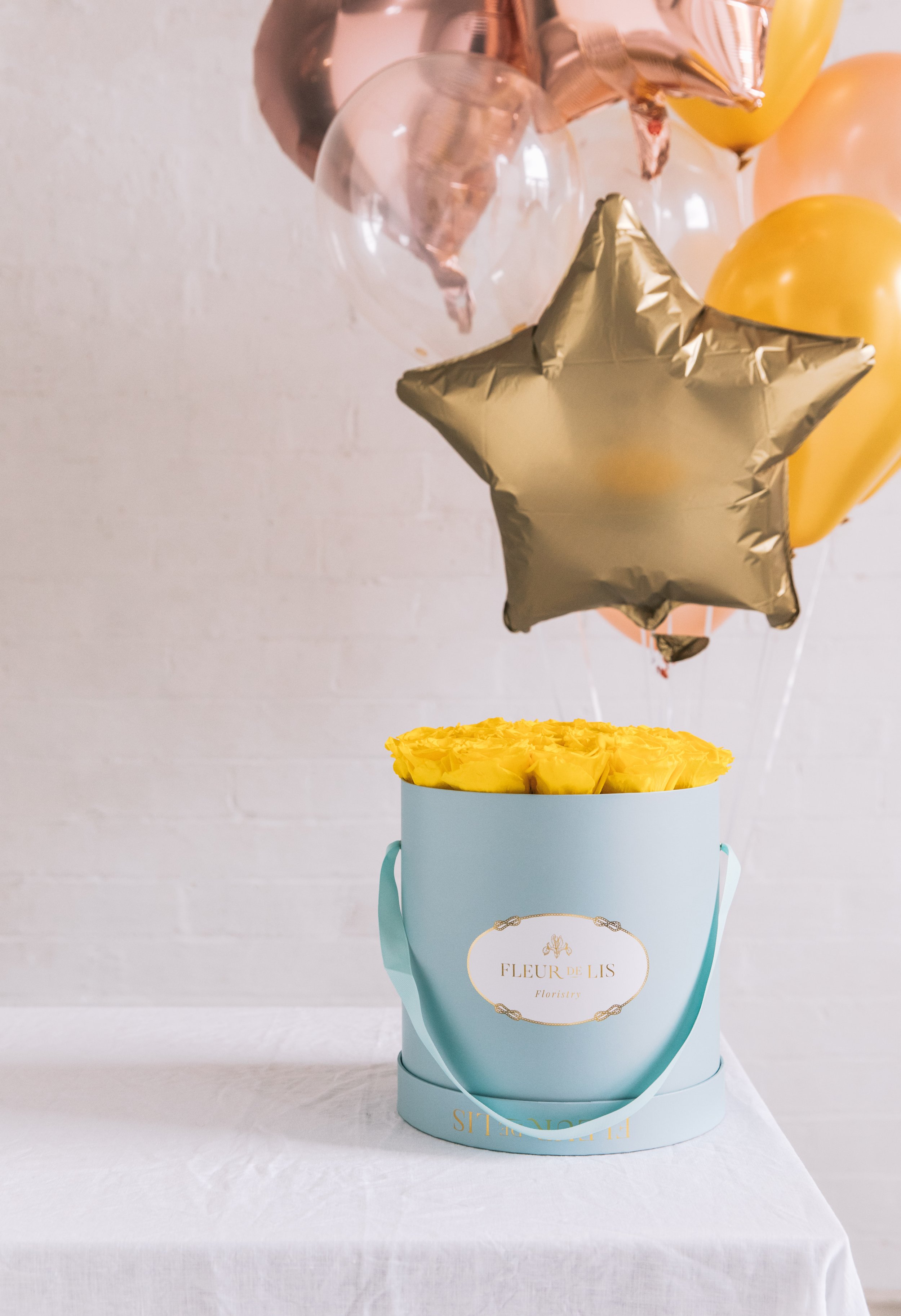 Dozen Assorted Helium Balloons — Fleur De Lis Floristry