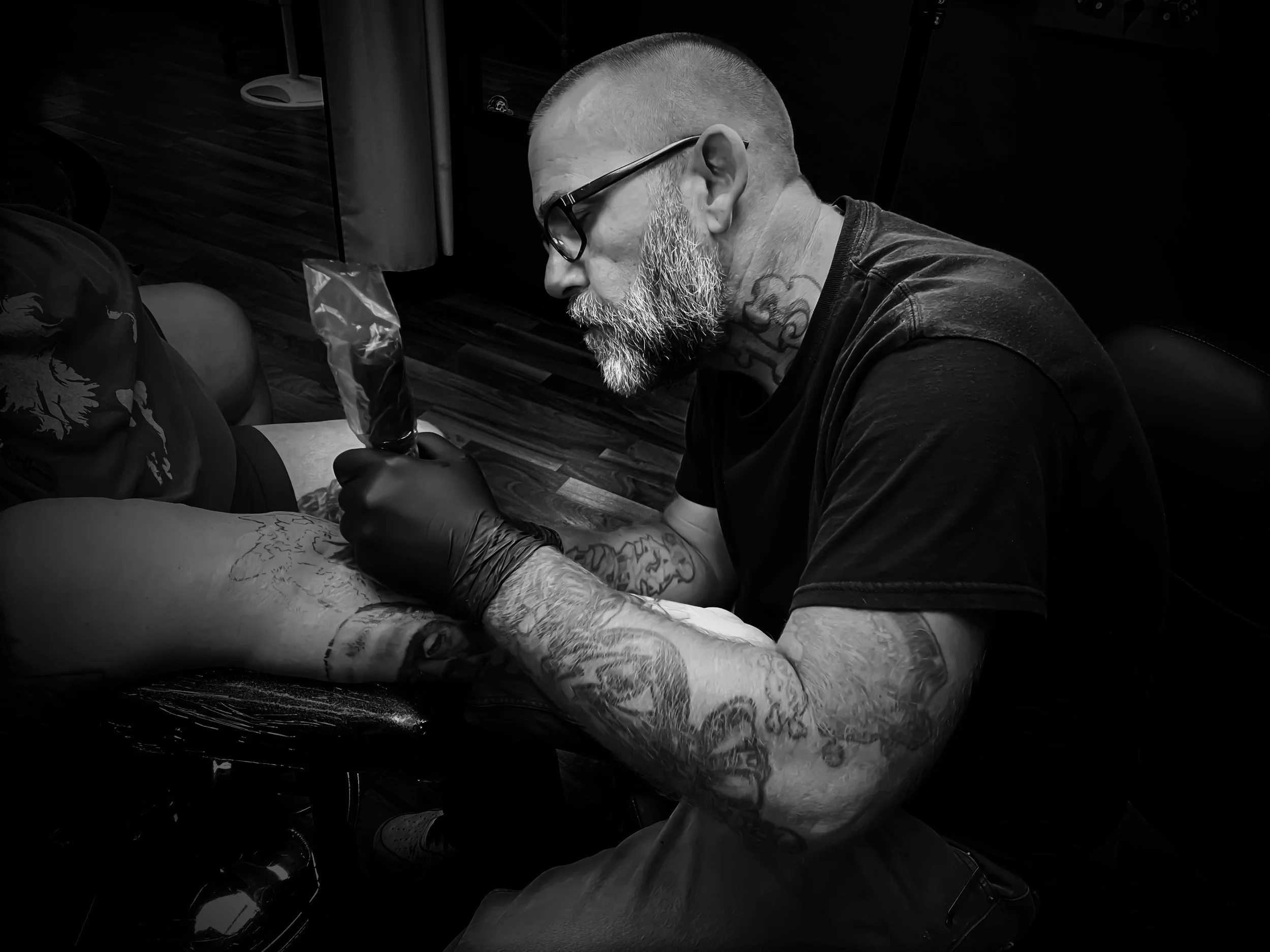 THE BEST TATTOO SHOP IN CHICAGO TATTOO ARTIST SHRED — SHRED'S INFERNO ...