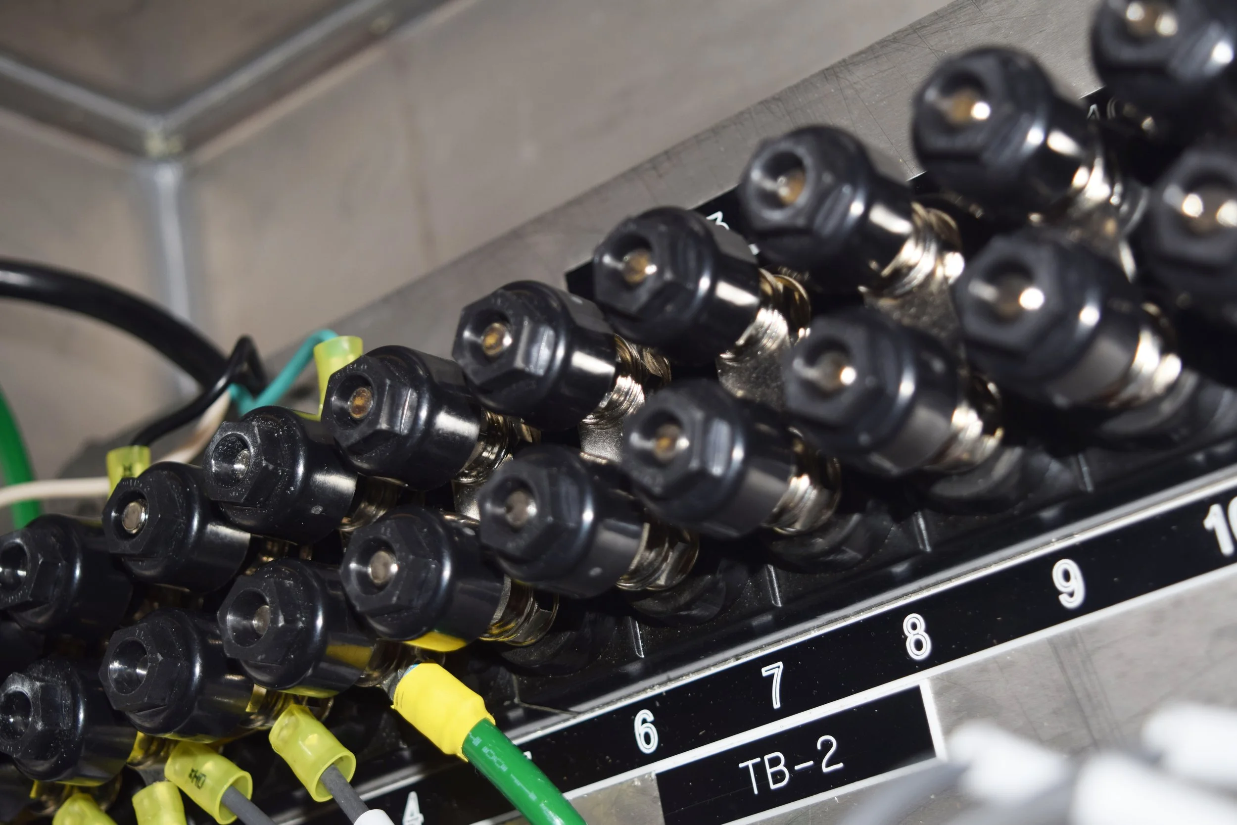 AREMA Terminal Blocks — Twinco