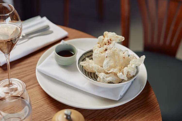 81 Bay Wine Bar — Baix
