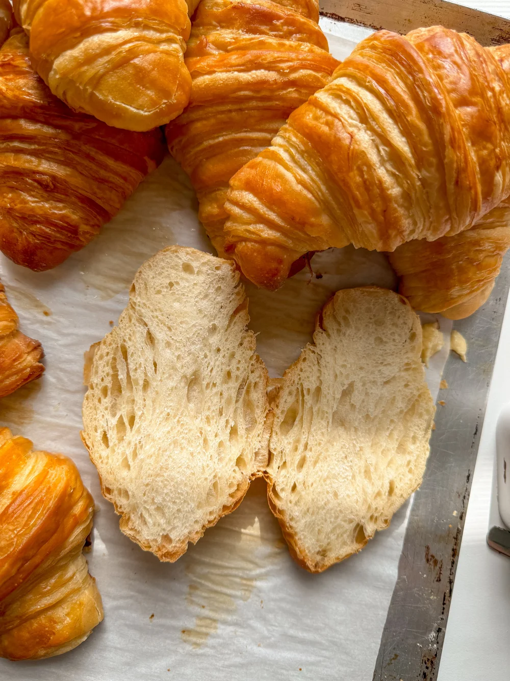 Strawberry Almond Croissants: A summery twist on the classic almond ...