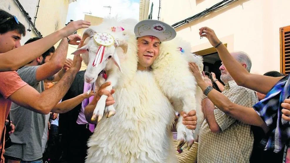 Menorca Fiestas 2025: A Guide to the Island’s Best Festivals & Horse ...