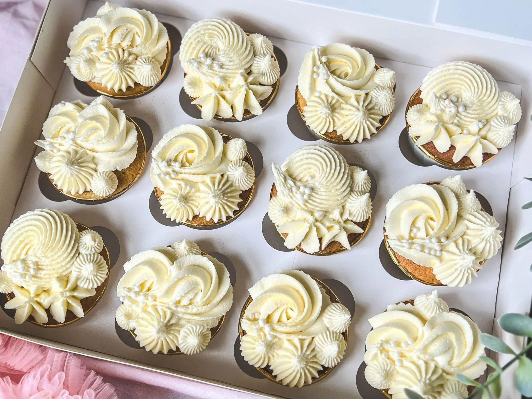 Custom buttercream cupcakes for all occasions — Lumi Bakes