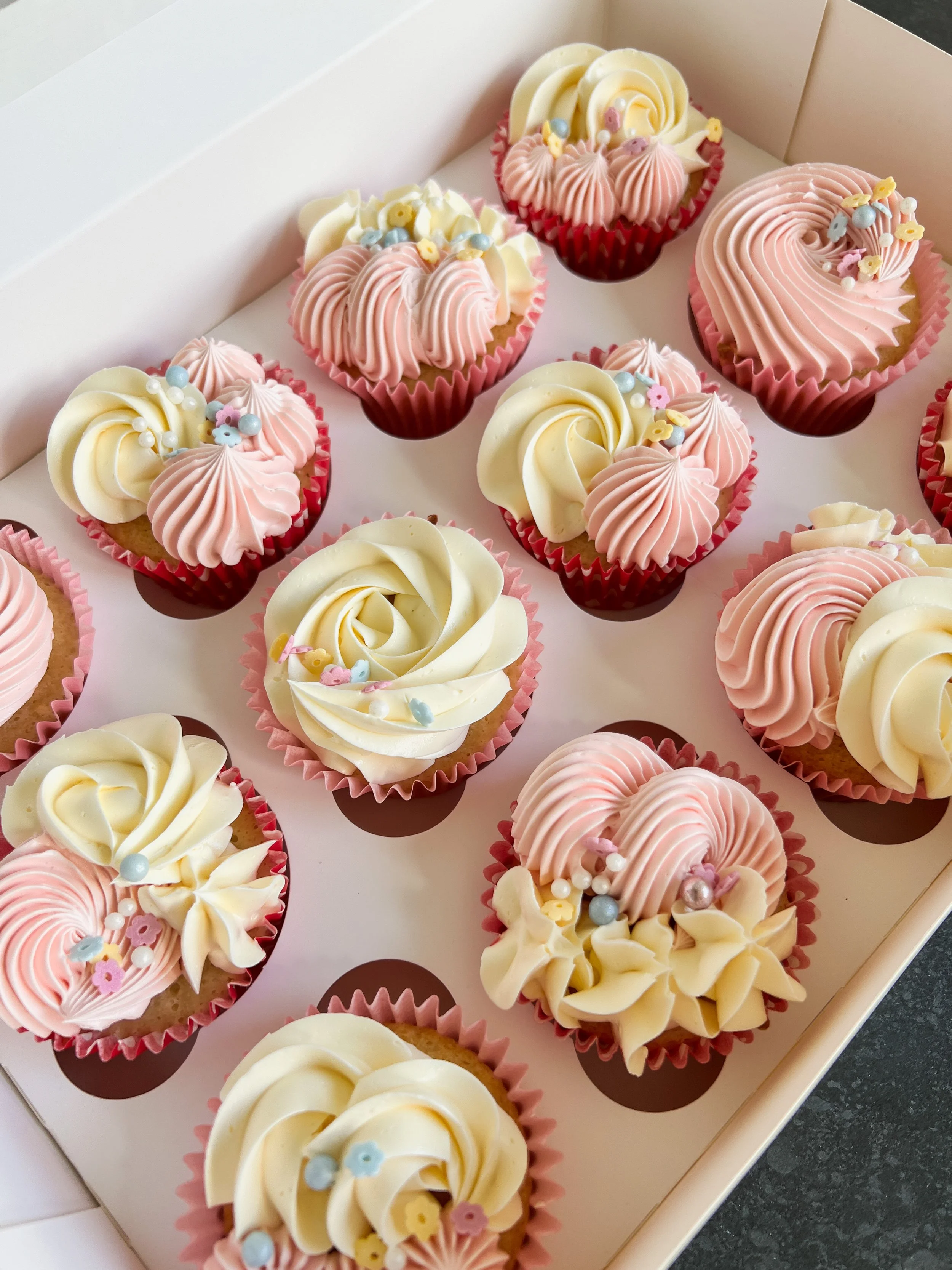 Price guide for wedding cakes, custom cakes and cupcakes — Lumi Bakes