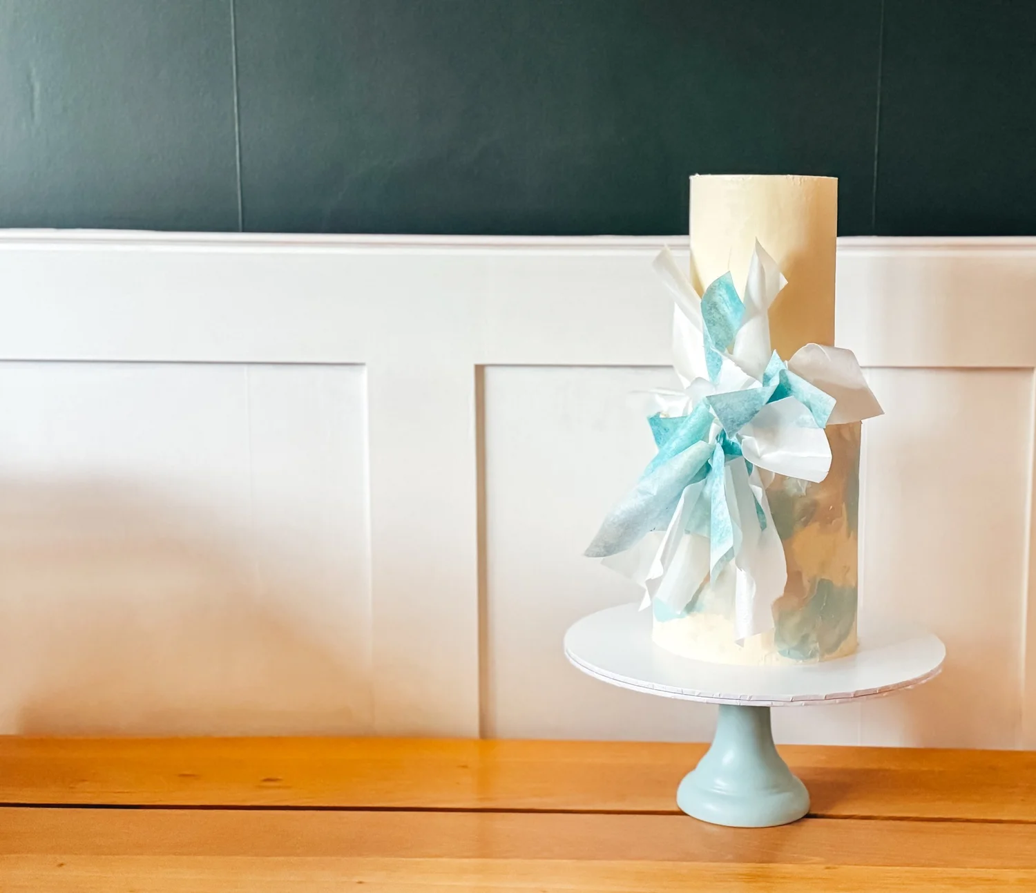 Lumi Bakes - Custom cakes made in Alton, Hampshire