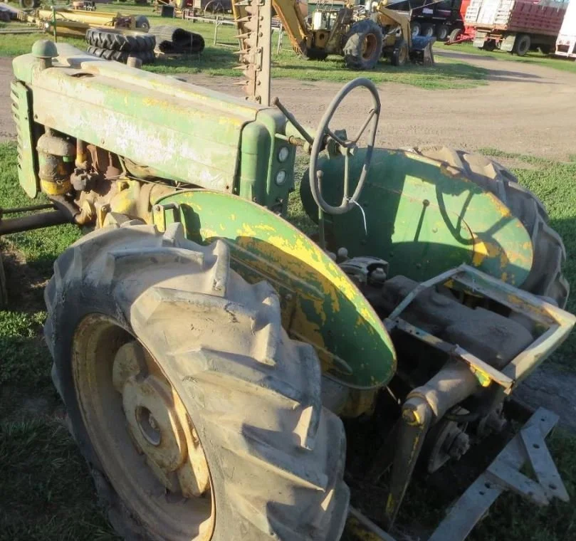 Colors — The John Deere Model MI