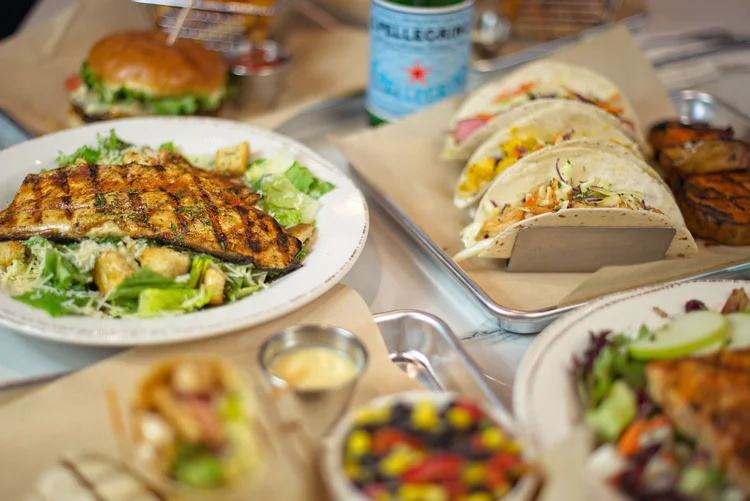 Humdingers Restaurant | Fresh Piri-Piri Chicken and Fish — Hart's Ventures