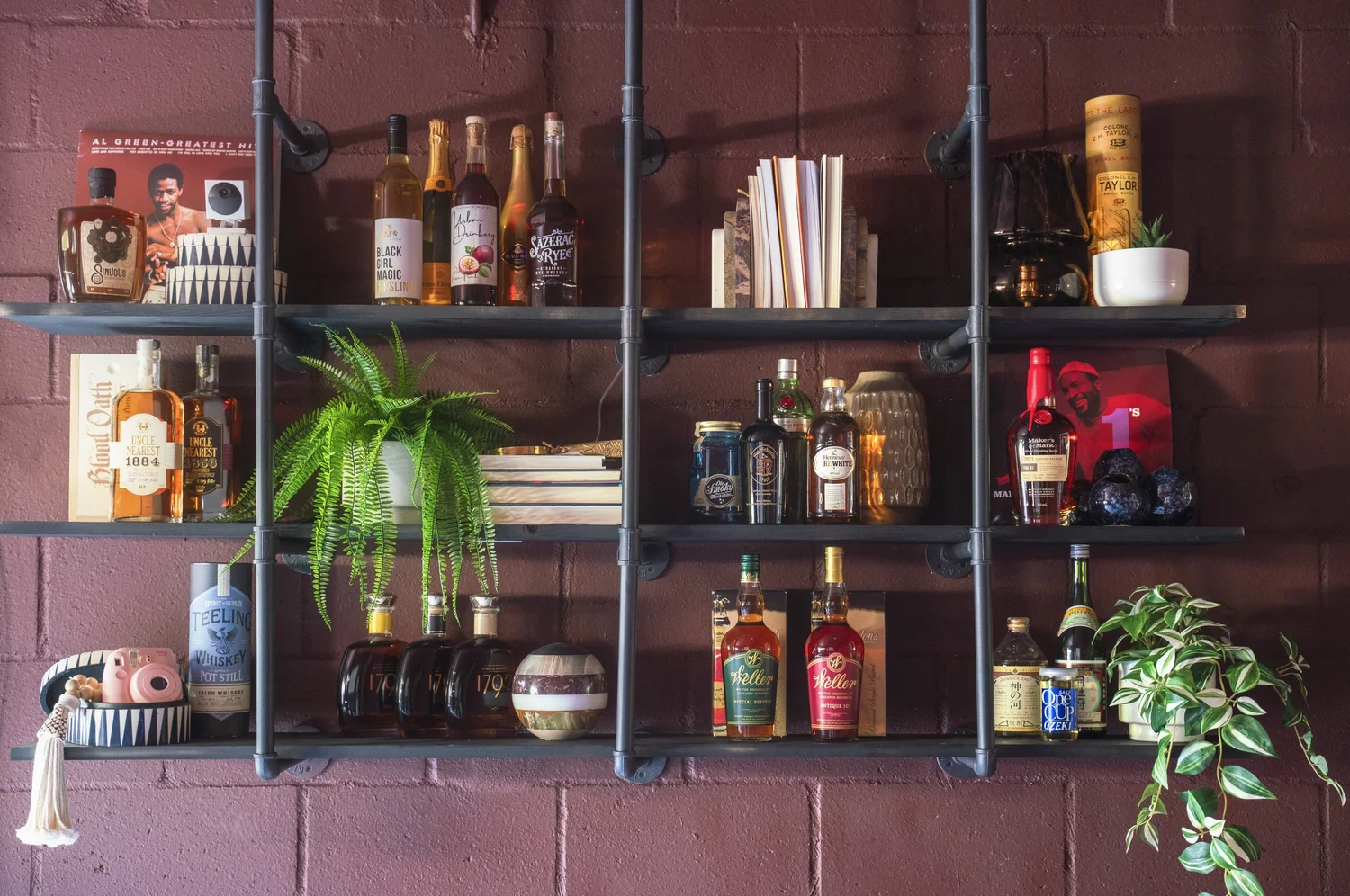 Venus Lounge: A Home Entertaining Space — Decurated Interiors | Tampa ...