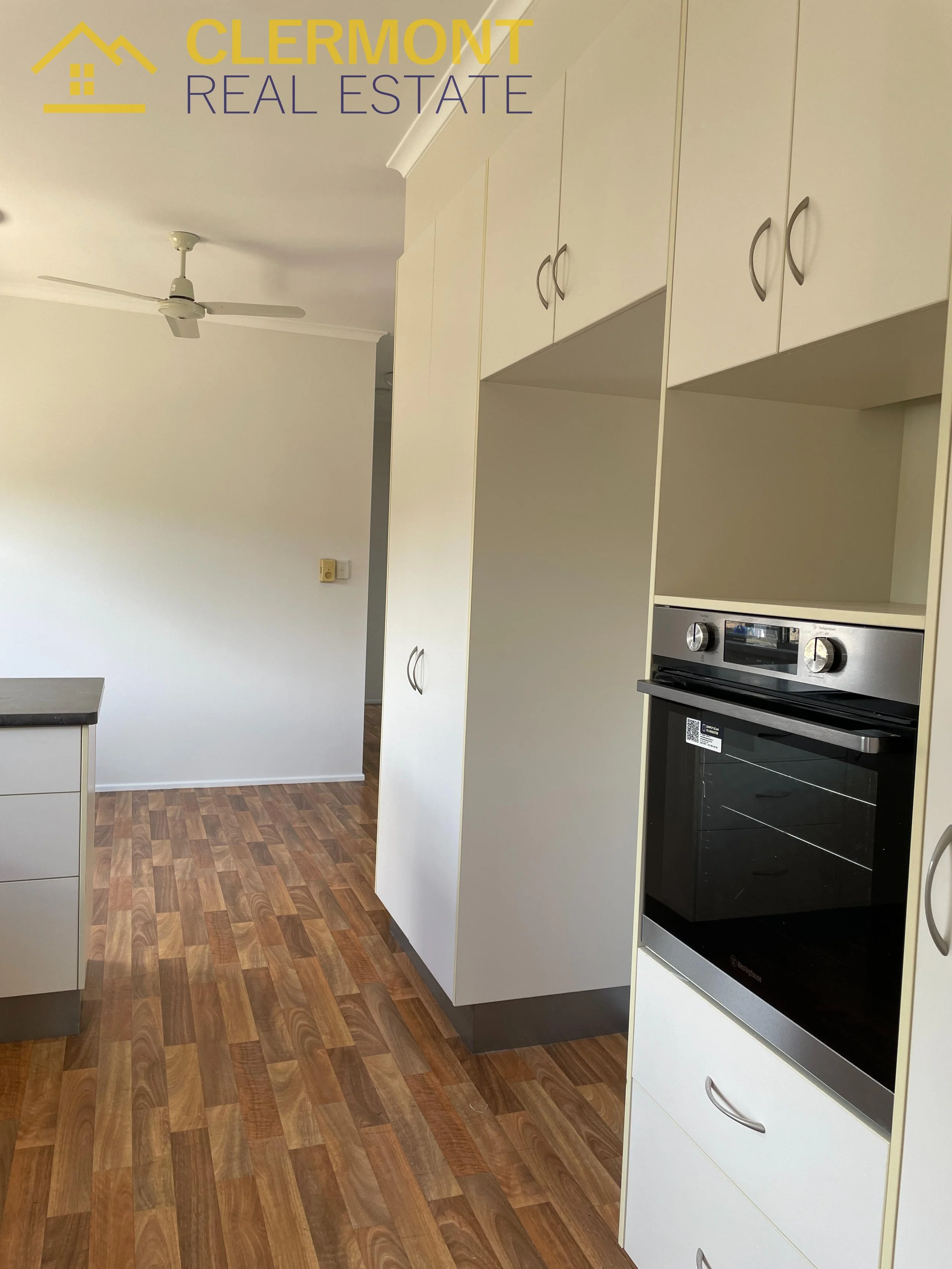 57 Carina Crescent — Clermont Real Estate
