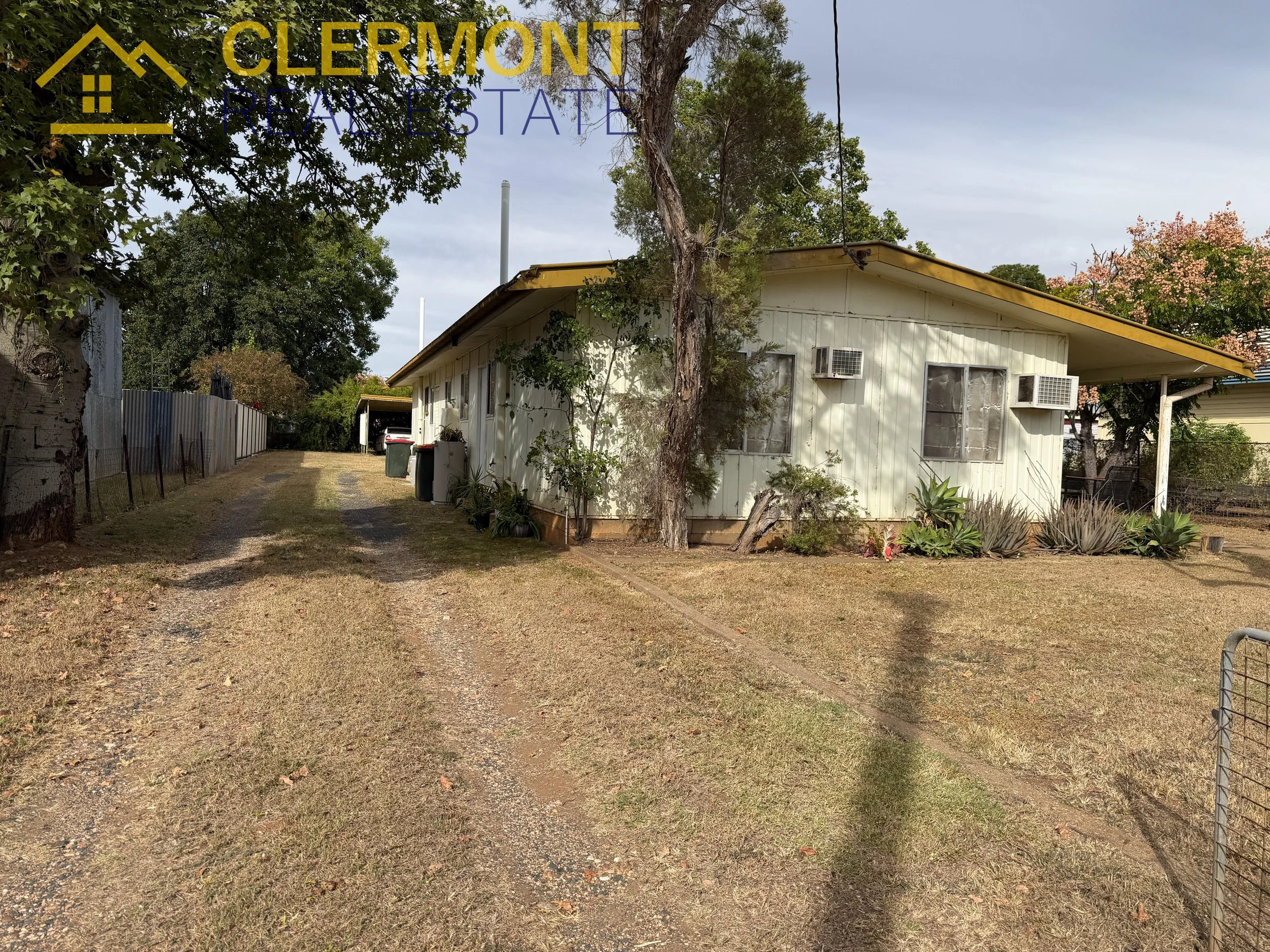 Units 1 & 2, 25 Douglass St — Clermont Real Estate