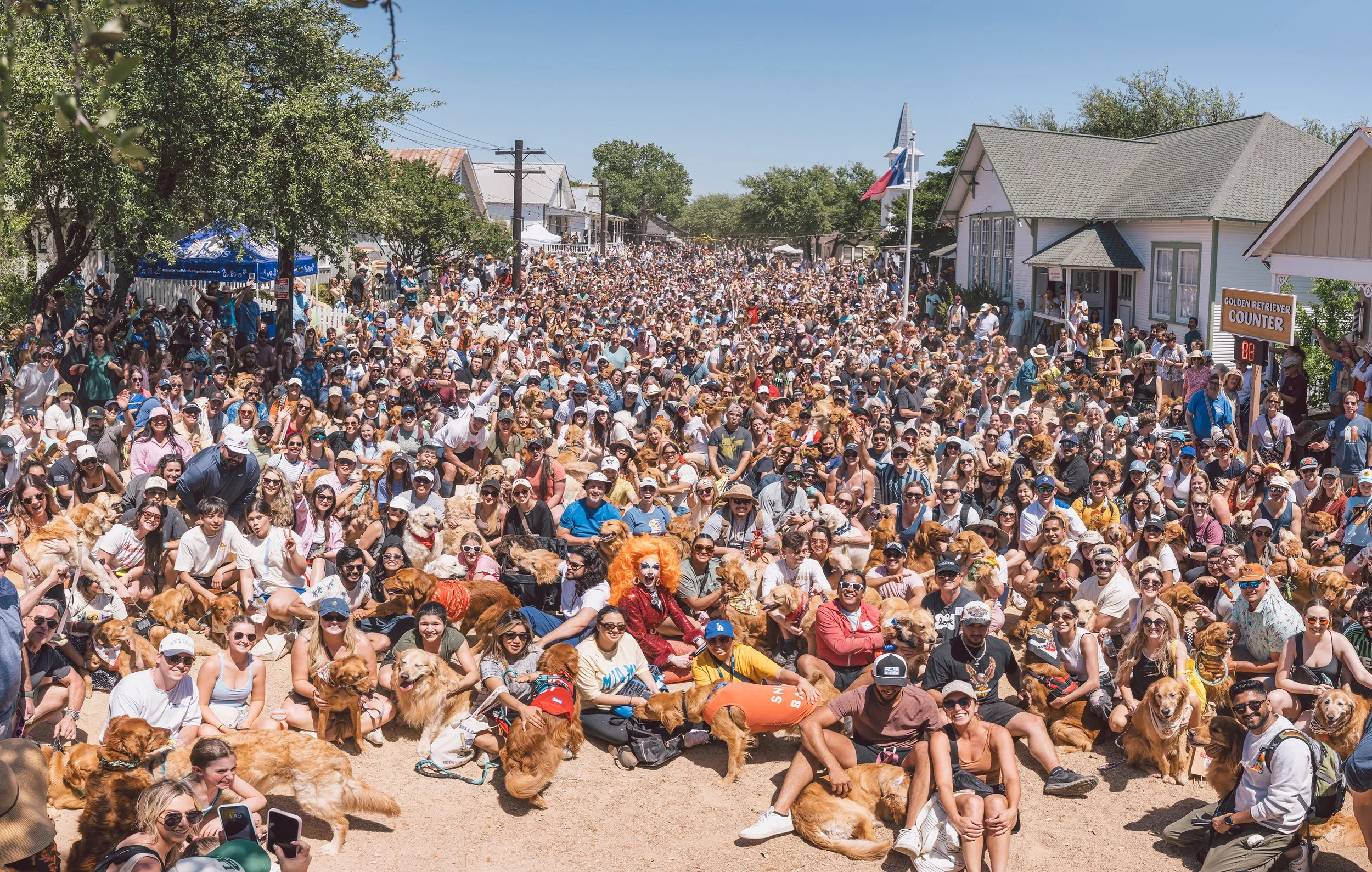 The Largest Golden Retriever Meetup in Texas — ZilkerBark!