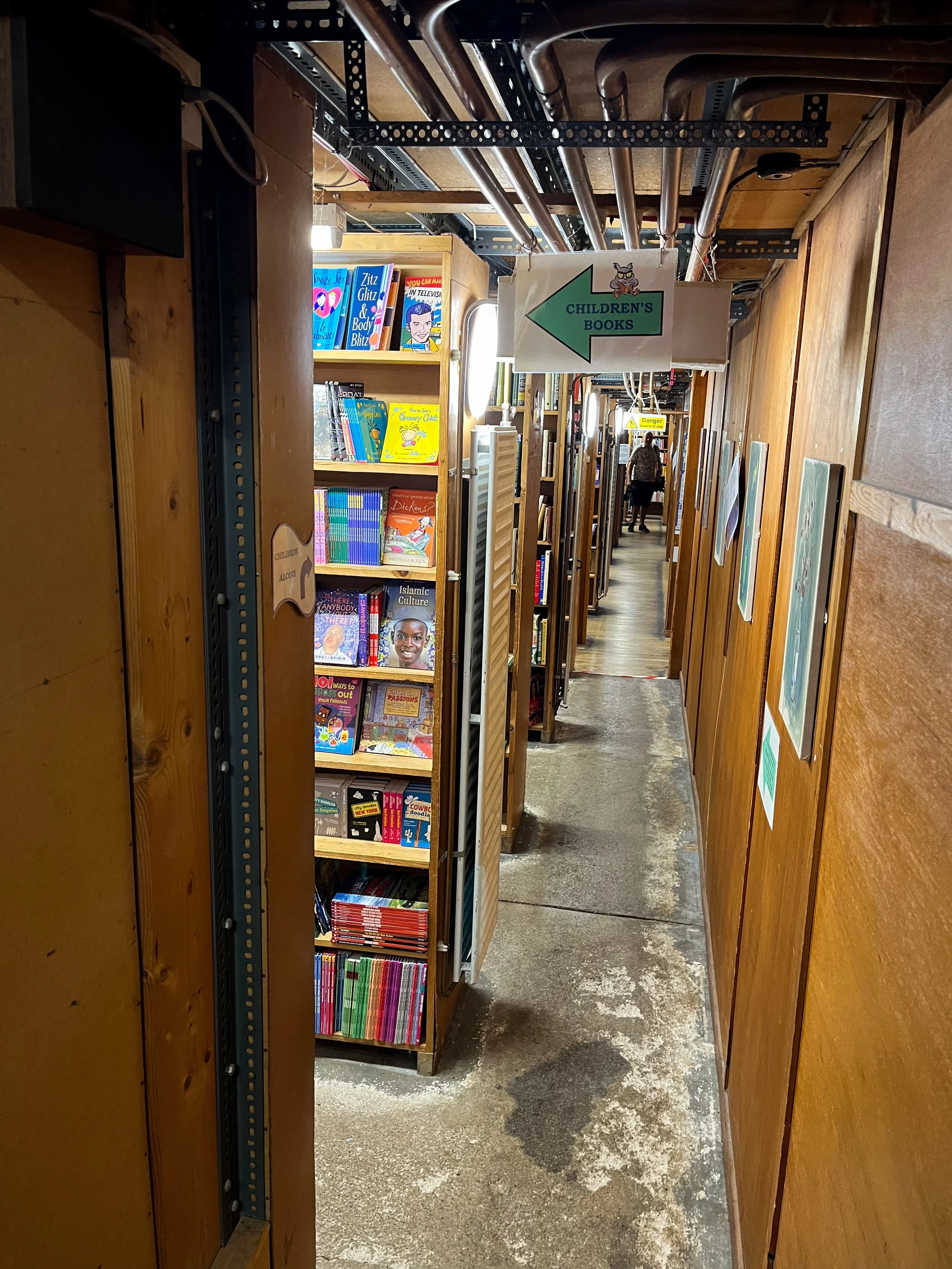 Hay-on-Wye Bookshop Guide — Julia's Bookcase