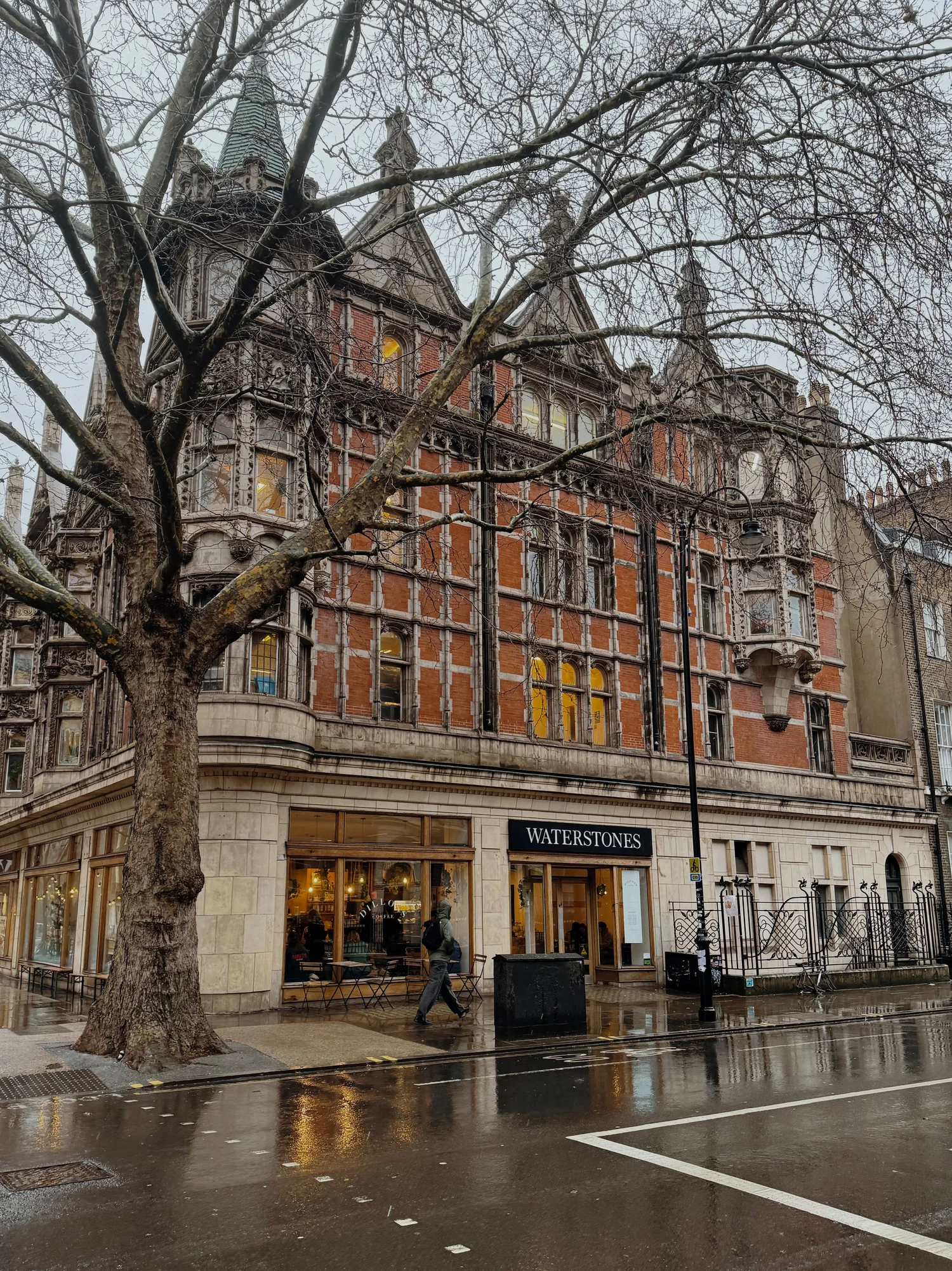 Inside Waterstones Gower Street in London — Julia's Bookcase