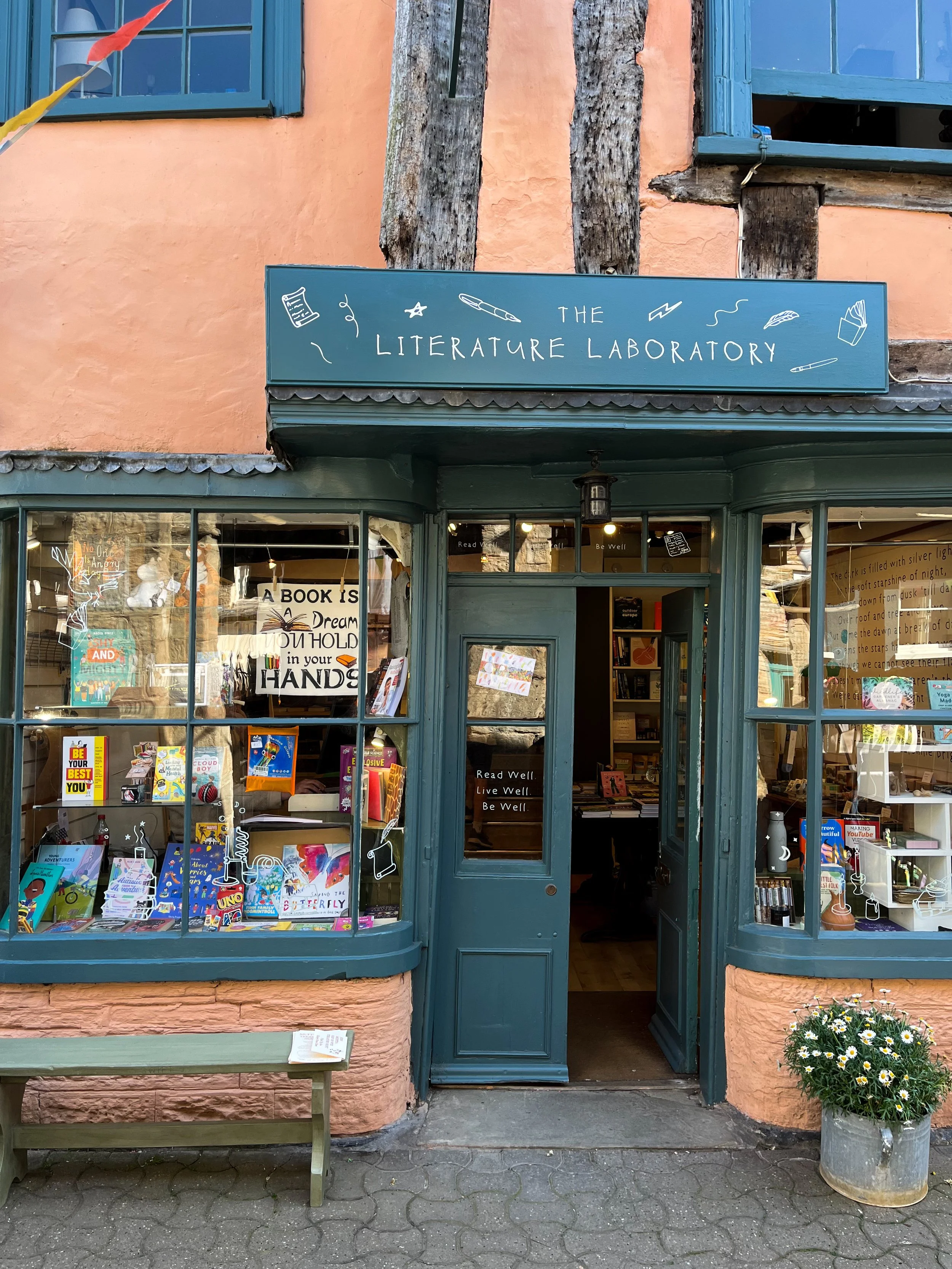 Hay-on-Wye Bookshop Guide — Julia's Bookcase