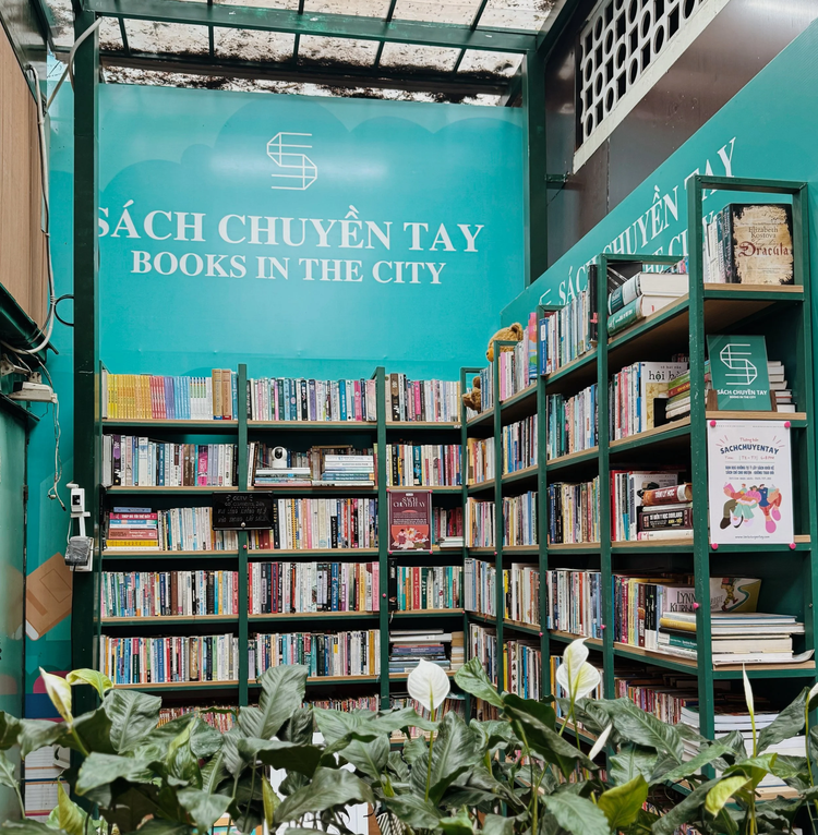 Ho Chi Minh City Book Street - A Complete Guide — Julia's Bookcase