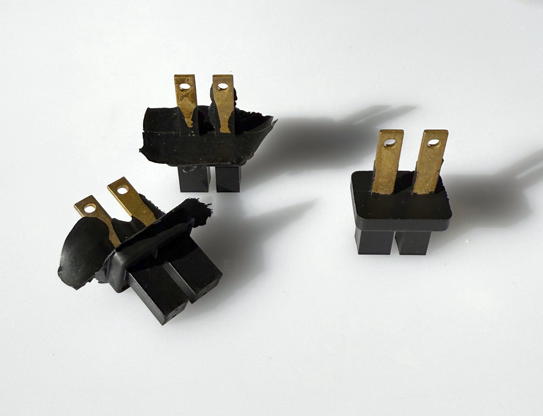 Deflashing for Plastics, Rubber, Silicone — Arrow Finishing