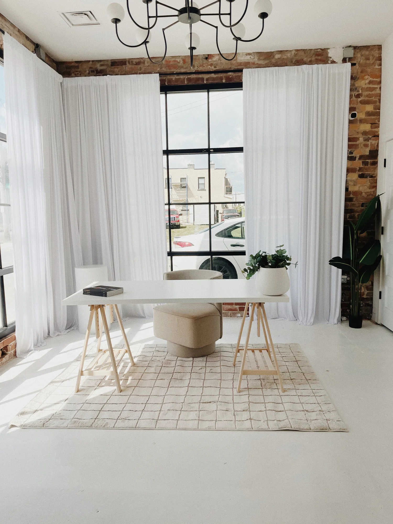 THE QUE STUDIO | Photo Studio Rental Columbus Ohio