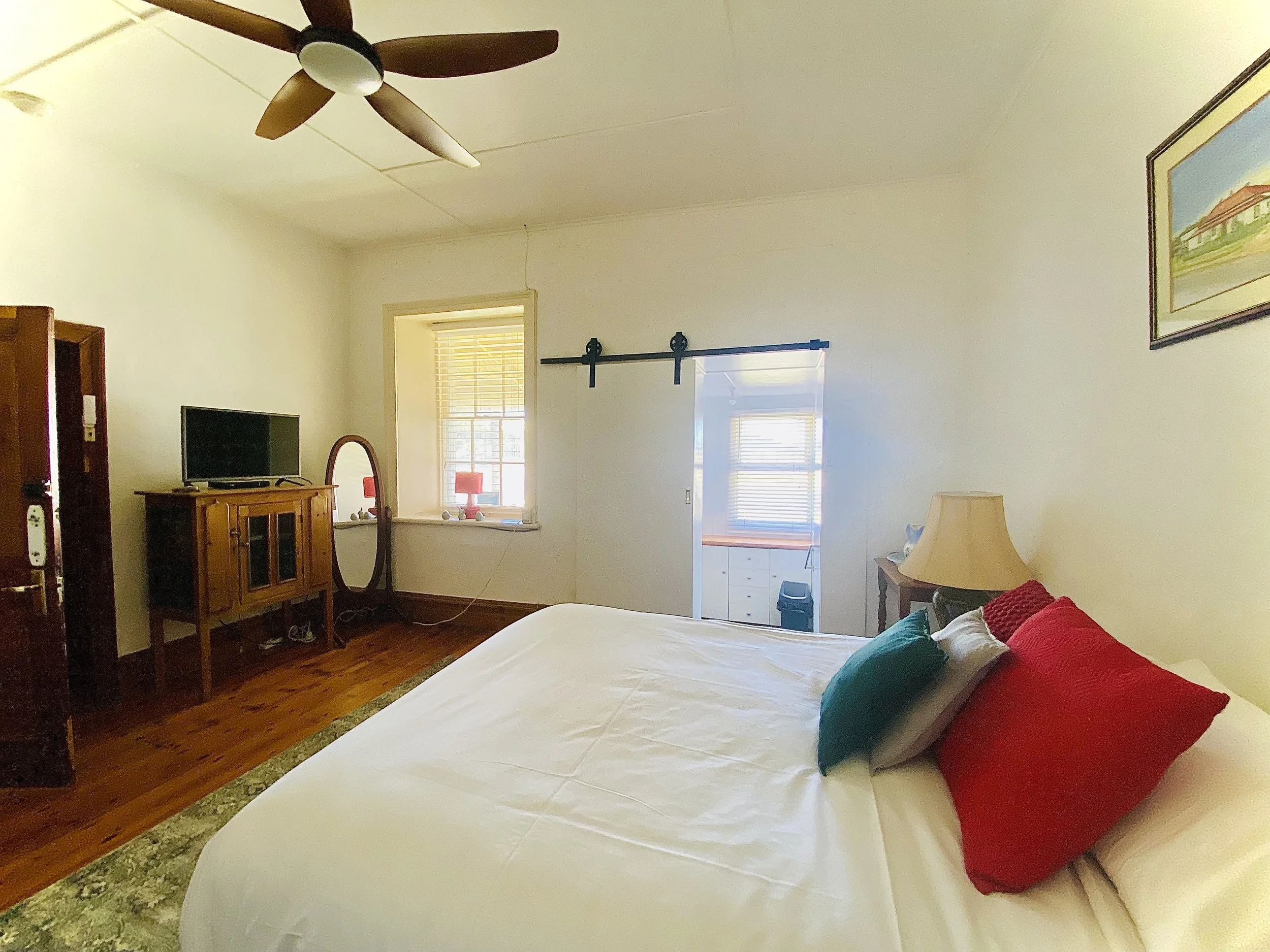 Visit — Nelson hotel victoria