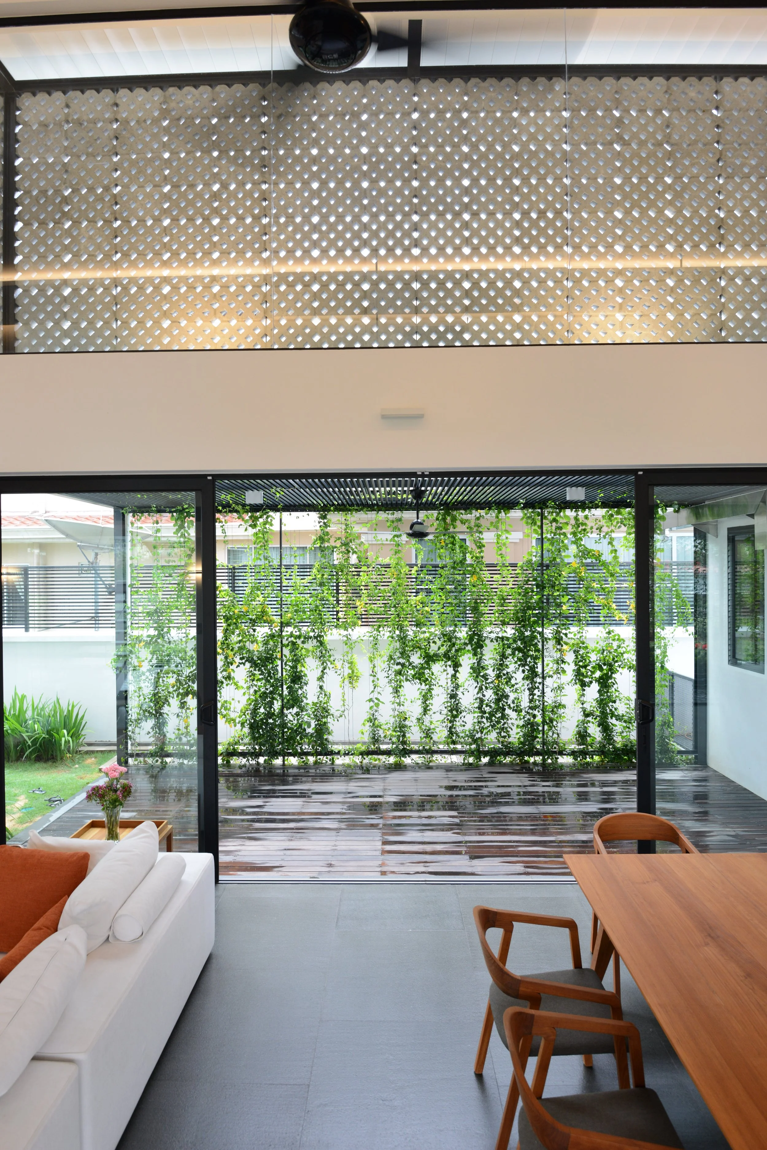 Nestled Nest at Hui Sing Garden — The Borneo Architecture Journal