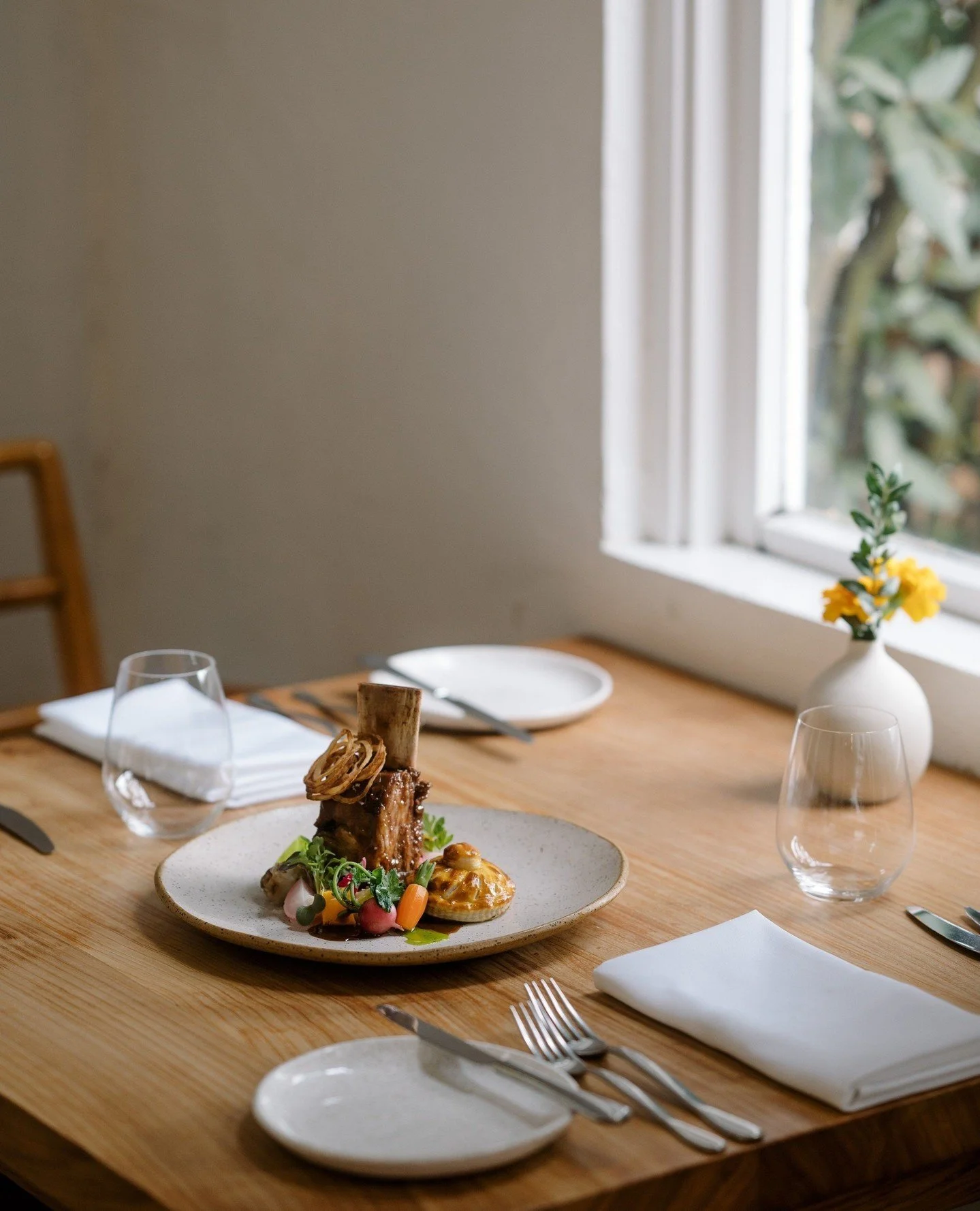 Book a table | St Georges Restaurant